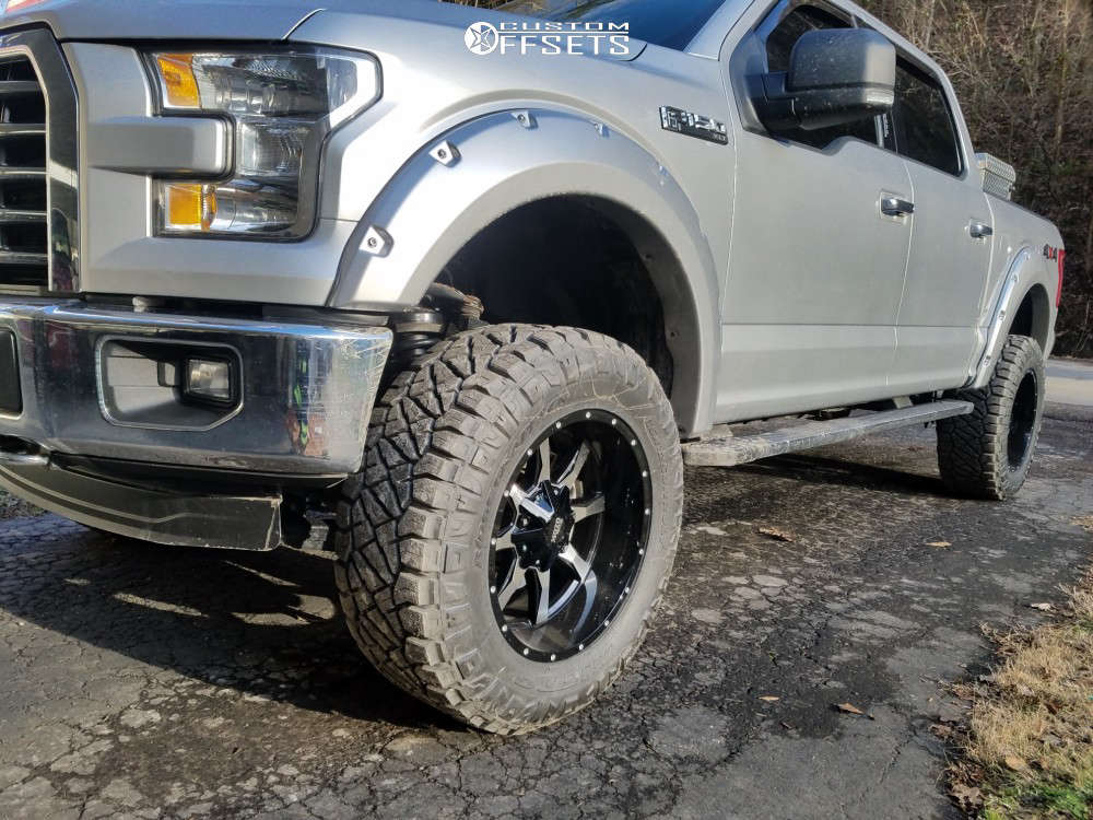 2016 Ford F-150 with 20x10 -24 Moto Metal Mo970 and 35/12.5R20 Nitto ...