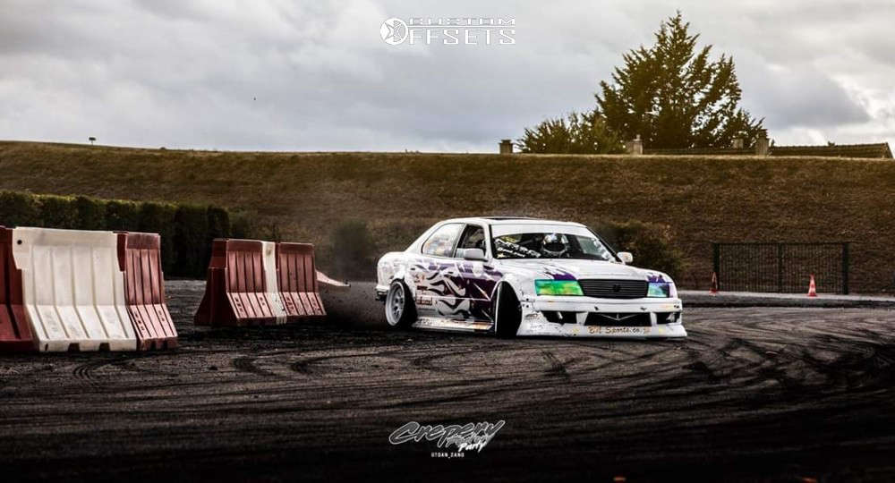 1995 Lexus LS400 with 18x10 12 Rota Mxr and 225/40R18 Achilles At Sport ...