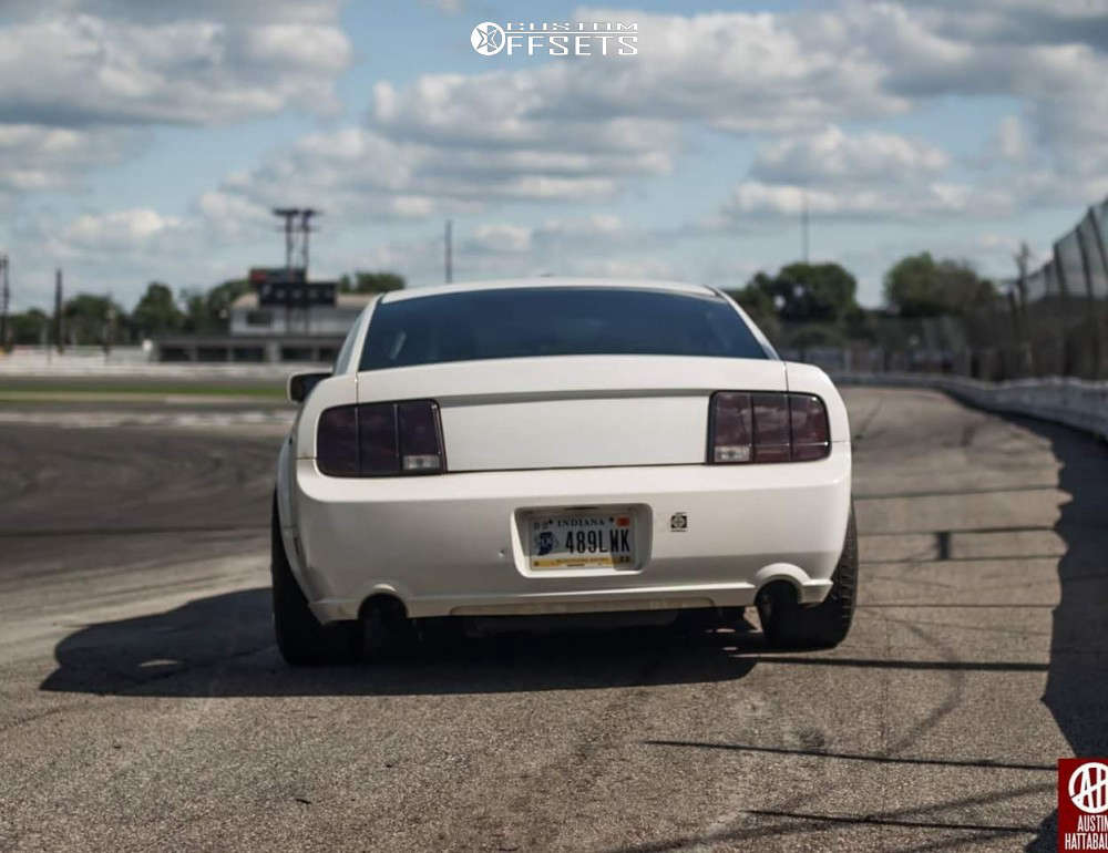 2005 Ford Mustang with 18x10 22 Cosmis Racing Mr7 and 245/40R18 ...