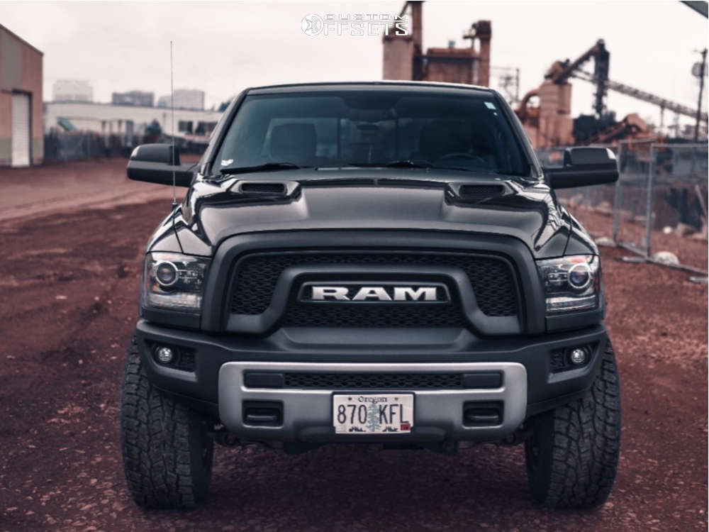 2016 Ram 1500 with 20x12 -44 Fuel Hostage and 35/12.5R20 Toyo Tires ...