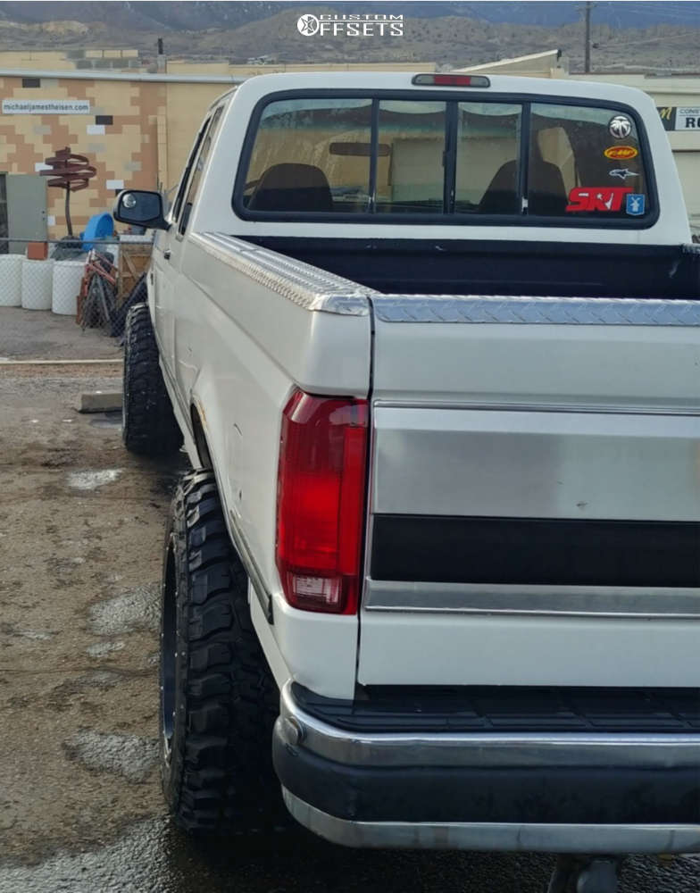 1995 Ford F-250 with 20x12 -51 Vision Rocker and 35/12.5R20 Federal ...