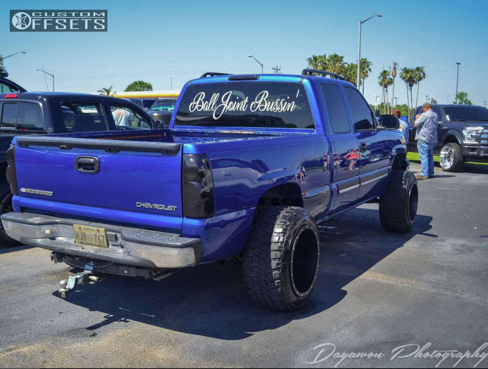2004 Chevrolet Silverado 1500 with 20x14 -76 Fuel Maverick and 33/12 ...