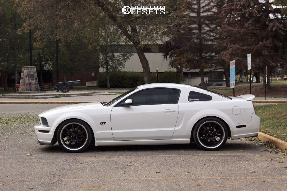 2005 Ford Mustang with 20x8.5 30 Ridler Style 650 and 255/35R20 Falken ...