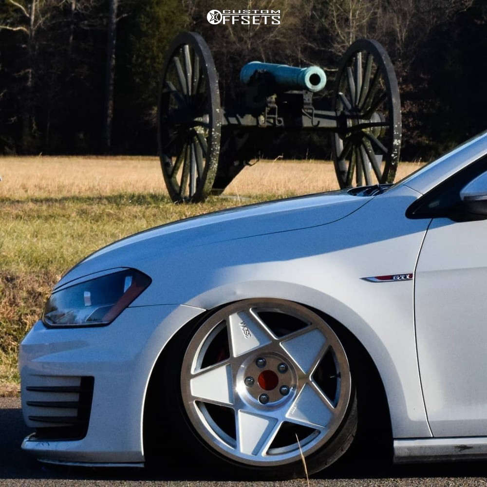 2015 Volkswagen GTI with 18x8.5 40 3SDM 0.05 and 205/35R18 Nitto Neo ...