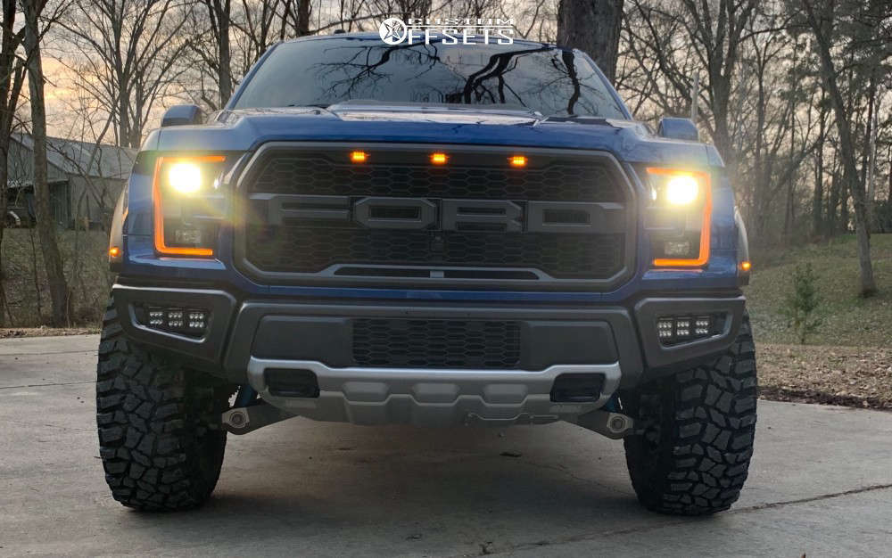 2018 Ford Raptor with 17x8.5 0 Gear Off-Road Endurance and 37/12.5R17 ...