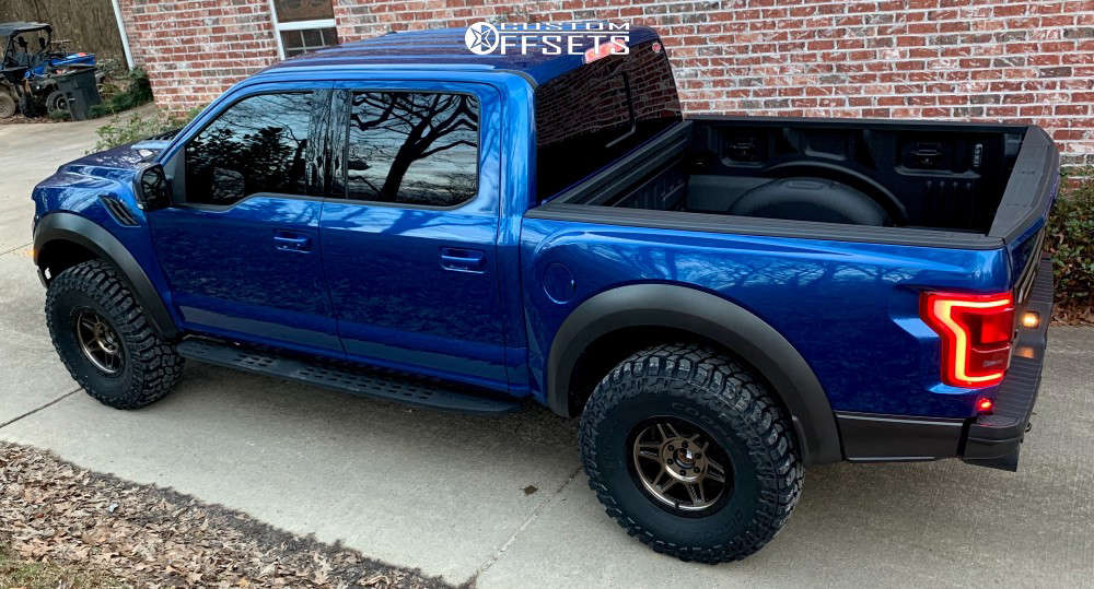 2018 Ford Raptor with 17x8.5 0 Gear Off-Road Endurance and 37/12.5R17 ...