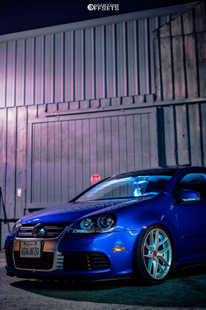 2008 Volkswagen R32 with 18x8.5 45 Rotiform Flg and 225/40R18 Federal ...