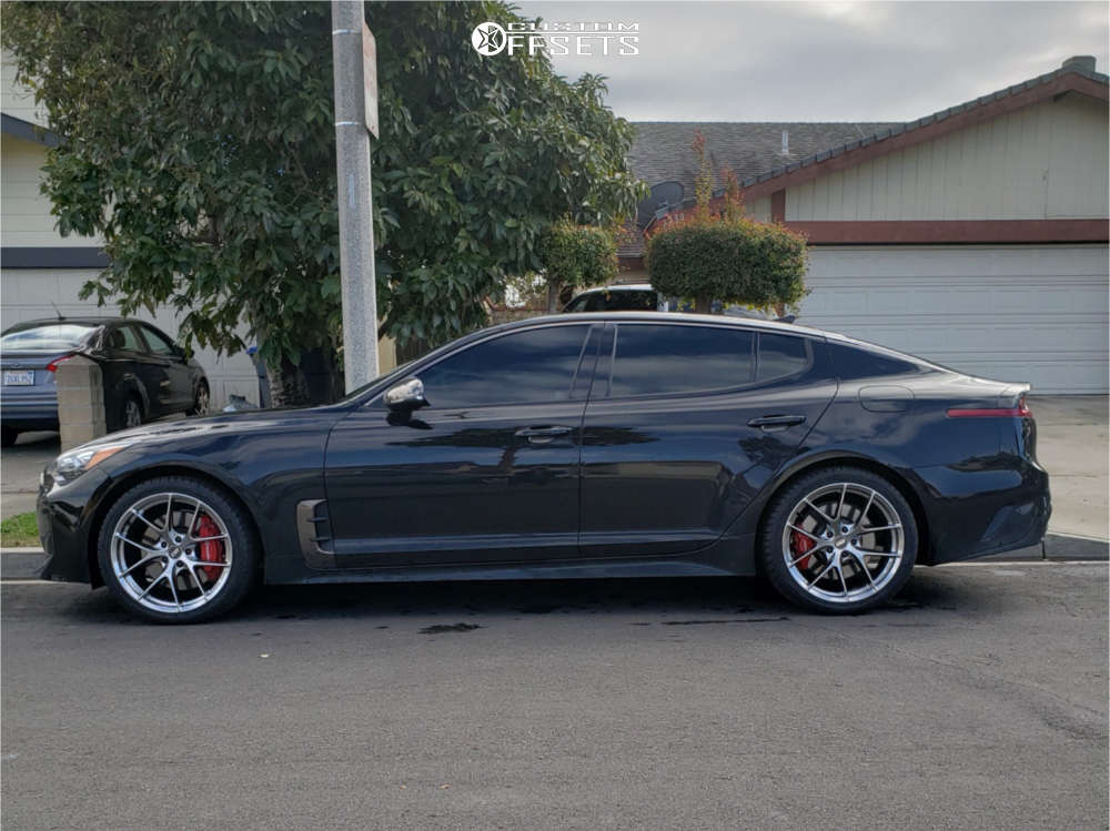 2018 Kia Stinger with 19x8.5 30 ESR Rf2 and 255/35R19 Achilles Atr ...