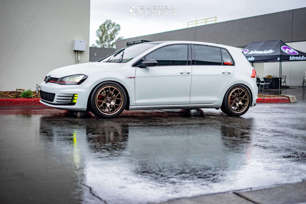 2015 Volkswagen GTI with 18x8.5 45 Neuspeed Rse122 and 235/40R18 ...