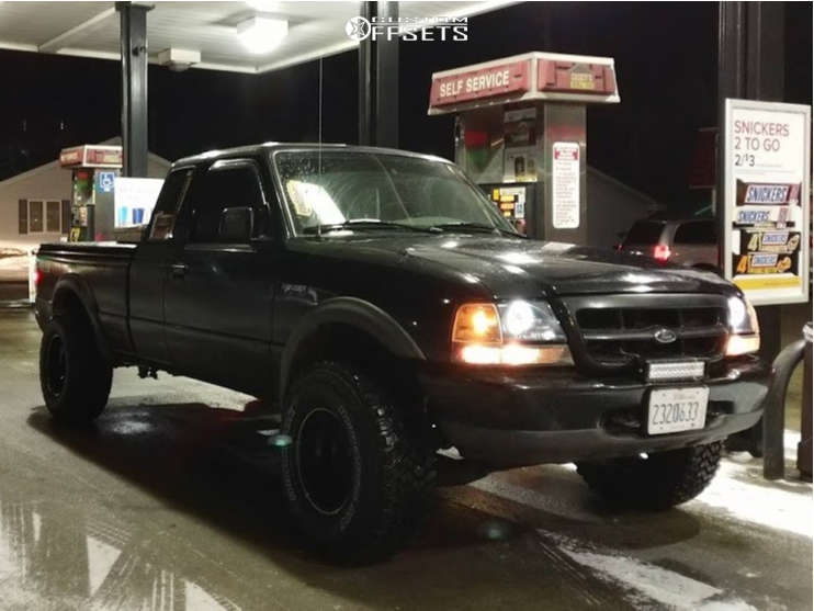 1999 Ford Ranger with 15x10 -88 Aero 50 Series and 31/10.5R15 Hankook ...