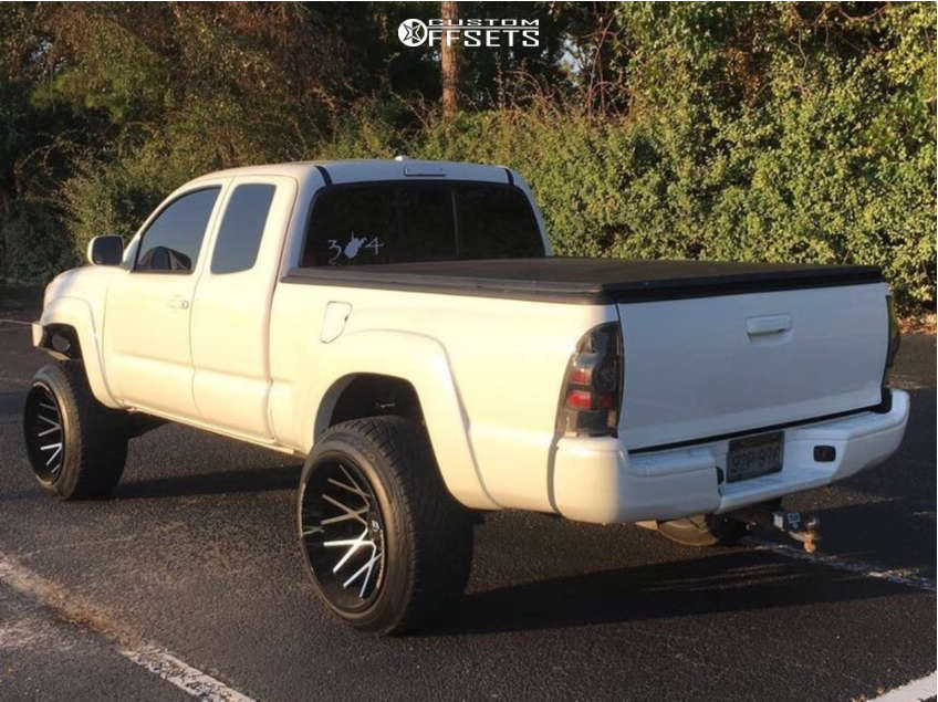 2009 Toyota Tacoma with 20x12 -44 Dropstars 654mb and 275/55R20 Toyo ...
