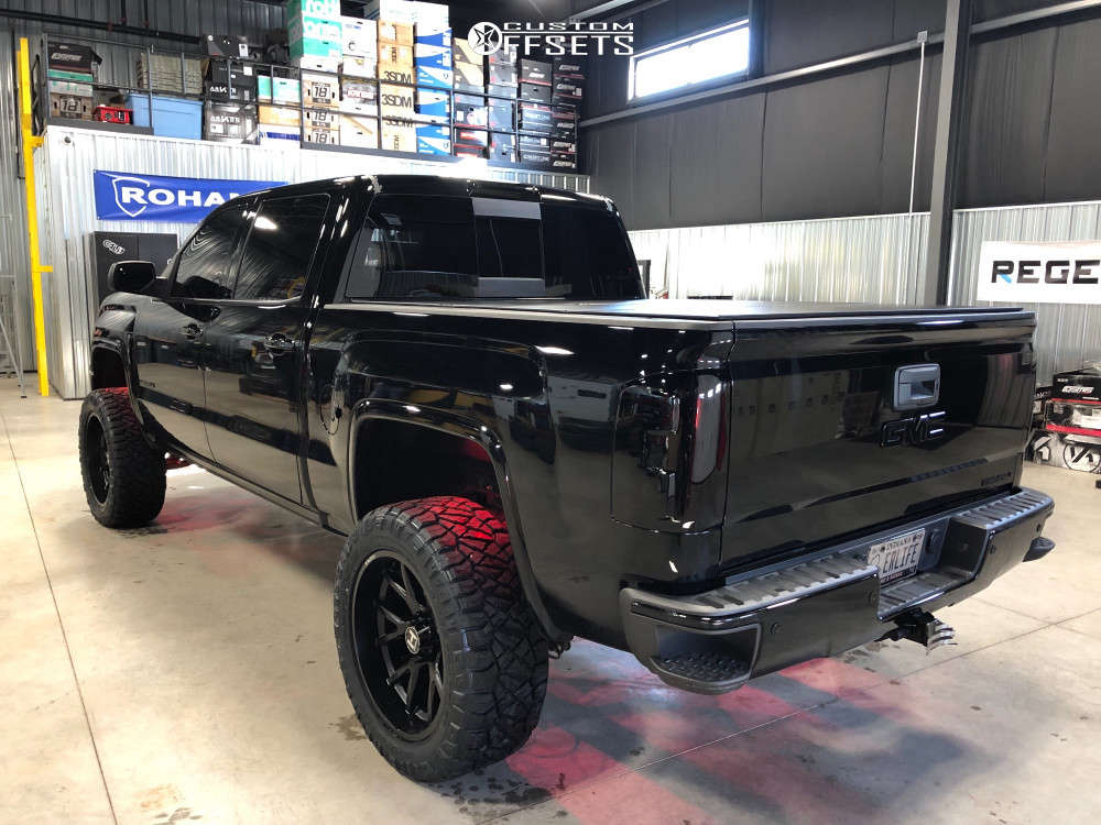 2015 GMC Sierra 1500 with 22x10 -25 Hostile Rage and 35/12.5R22 Nitto ...