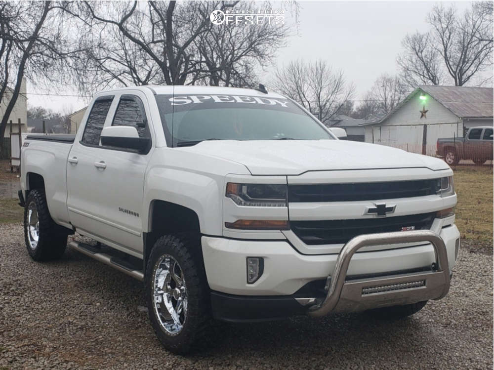 2017 Chevrolet Silverado 1500 with 20x10 -12 Helo He791 and 33/12.5R20 ...