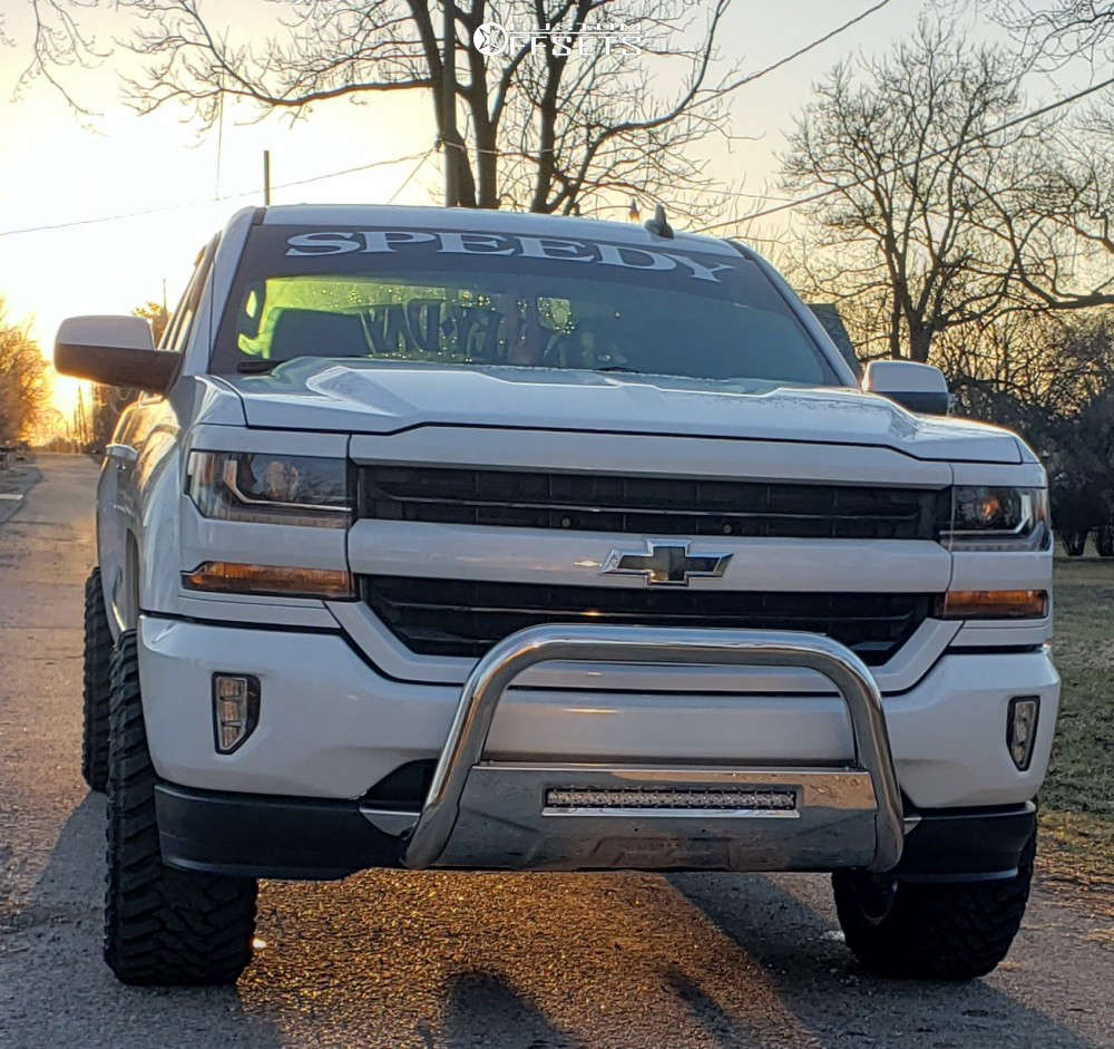 2017 Chevrolet Silverado 1500 with 20x10 -12 Helo He791 and 33/12.5R20 ...