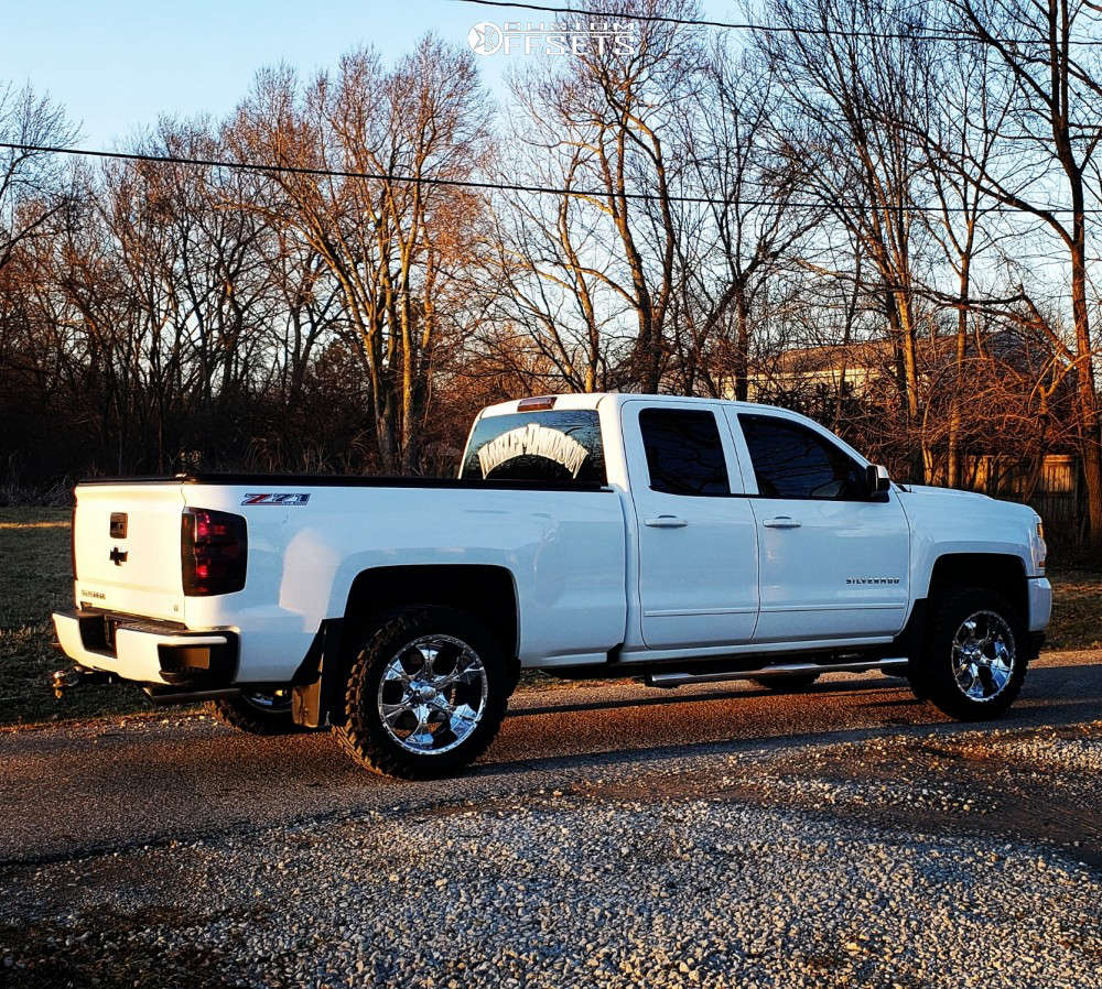 2017 Chevrolet Silverado 1500 with 20x10 -12 Helo He791 and 33/12.5R20 ...