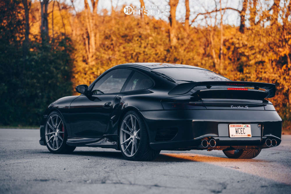 2001 Porsche 911 with 19x8.5 43 Rohana Rf2 and 235/35R19 Toyo Tires ...