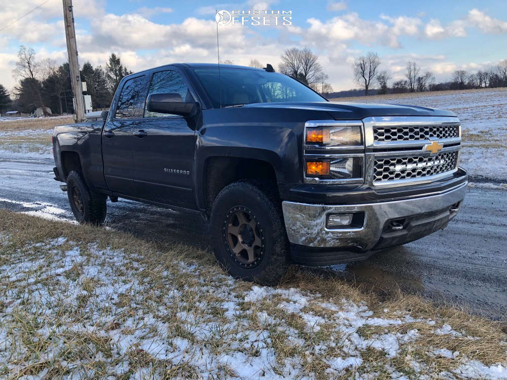 2015 Chevrolet Silverado 1500 with 17x8.5 0 Method Con6 and 285/70R17 ...