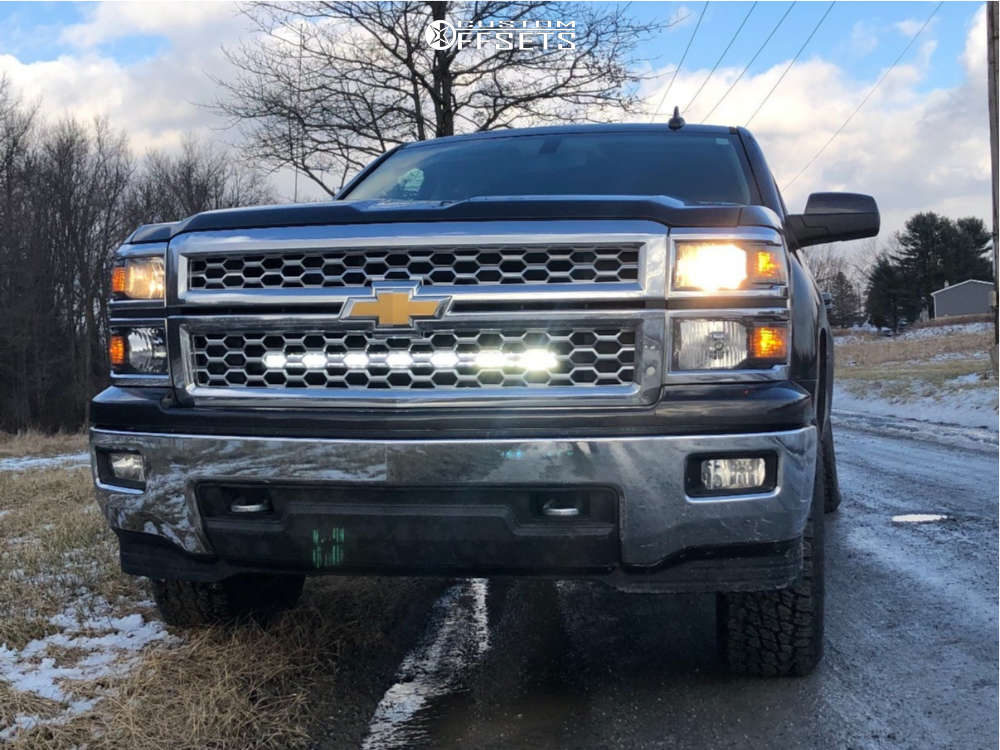 2015 Chevrolet Silverado 1500 with 17x8.5 0 Method Con6 and 285/70R17 ...