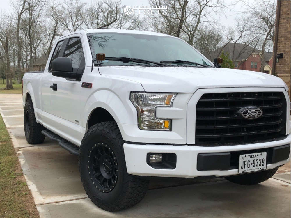 2016 Ford F-150 with 17x8.5 0 Pro Comp Series 34 and 285/75R17 ...