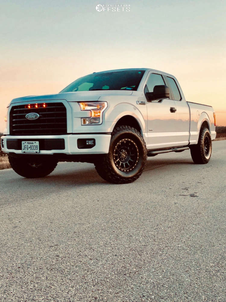 2016 Ford F-150 with 17x8.5 0 Pro Comp Series 34 and 285/75R17 ...