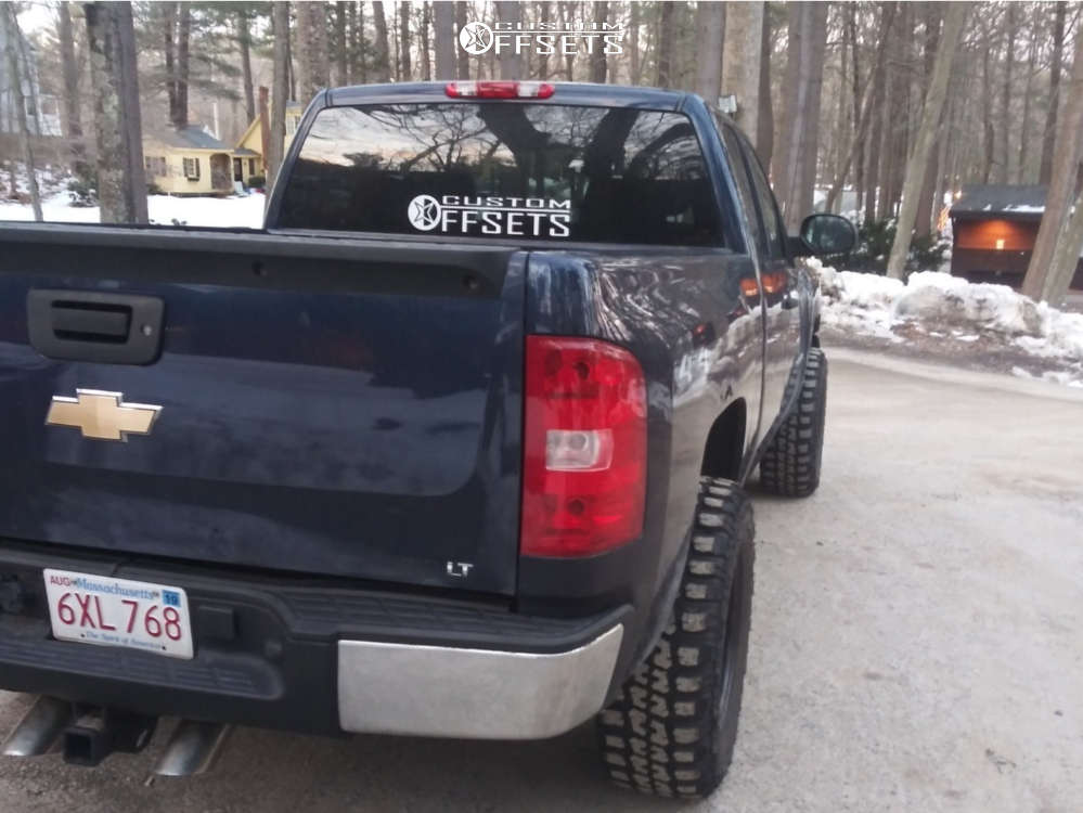 2009 Chevrolet Silverado 1500 with 17x9 -36 Pro Comp Series 97 and 285 ...