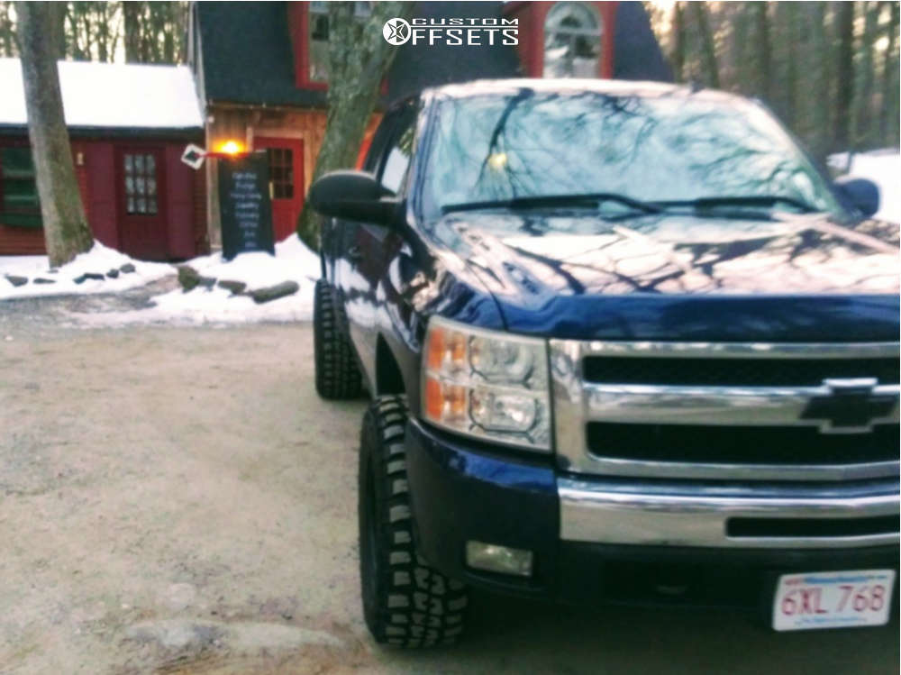 2009 Chevrolet Silverado 1500 with 17x9 -36 Pro Comp Series 97 and 285 ...