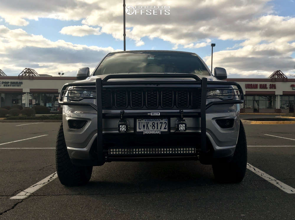 2018 Jeep Grand Cherokee with 18x9 1 Fuel Ripper and 285/60R18 Atturo ...