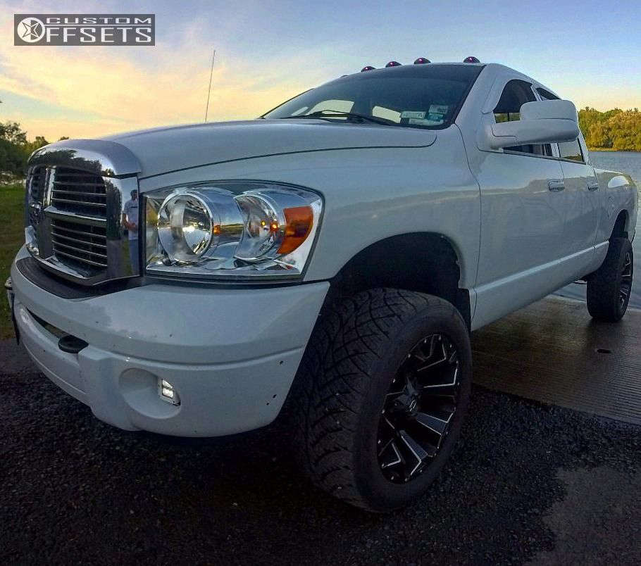 2008 Dodge Ram 2500 with 20x10 -18 Fuel Assault and 305/50R20 Nitto ...