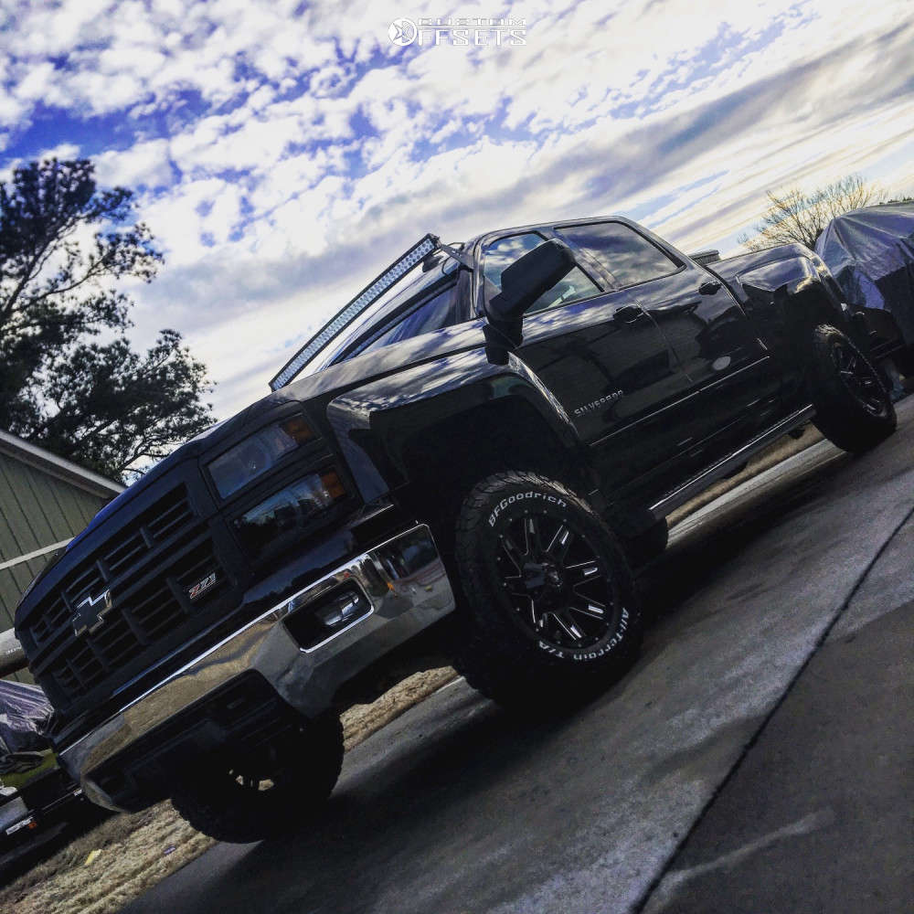 2015 Chevrolet Silverado 1500 with 18x9 -12 K2 Offroad Dome and 285 ...
