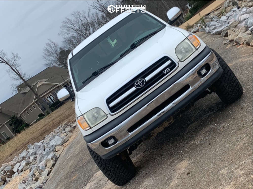 2002 Toyota Tundra with 20x10 -24 Hostile Sprocket and 285/55R20 Atturo ...