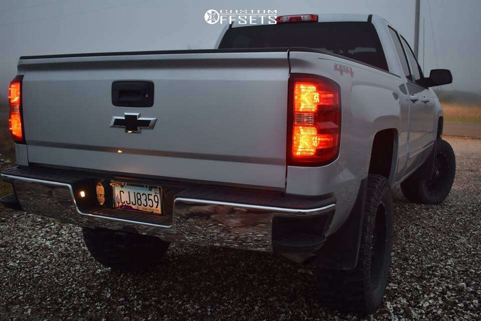 2015 Chevrolet Silverado 1500 with 20x9 0 Dropstars 645b and 35/12.5R20 ...