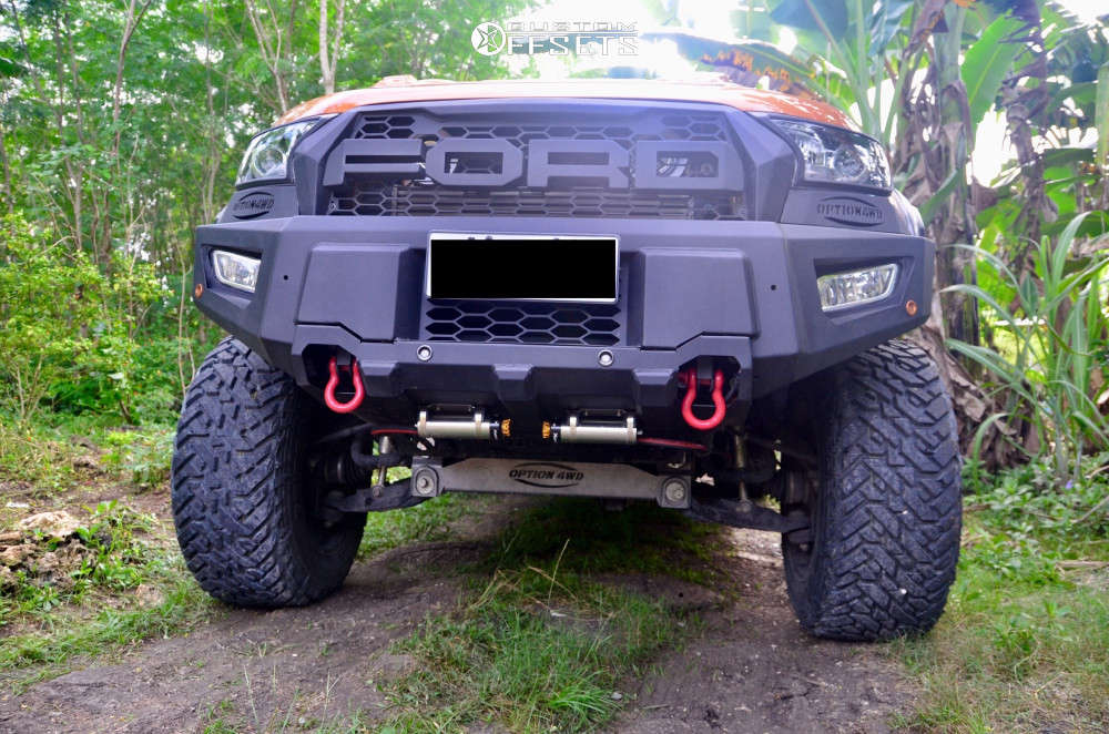 2017 Ford Ranger with 20x12 -44 Fuel Stroke and 35/12.5R20 Fuel Mud ...