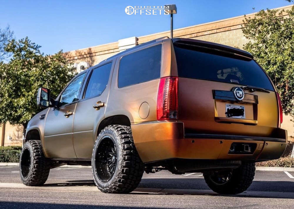 2007 Cadillac Escalade with 20x12 -44 Xtreme Mudder XM-330 and 33/12 ...