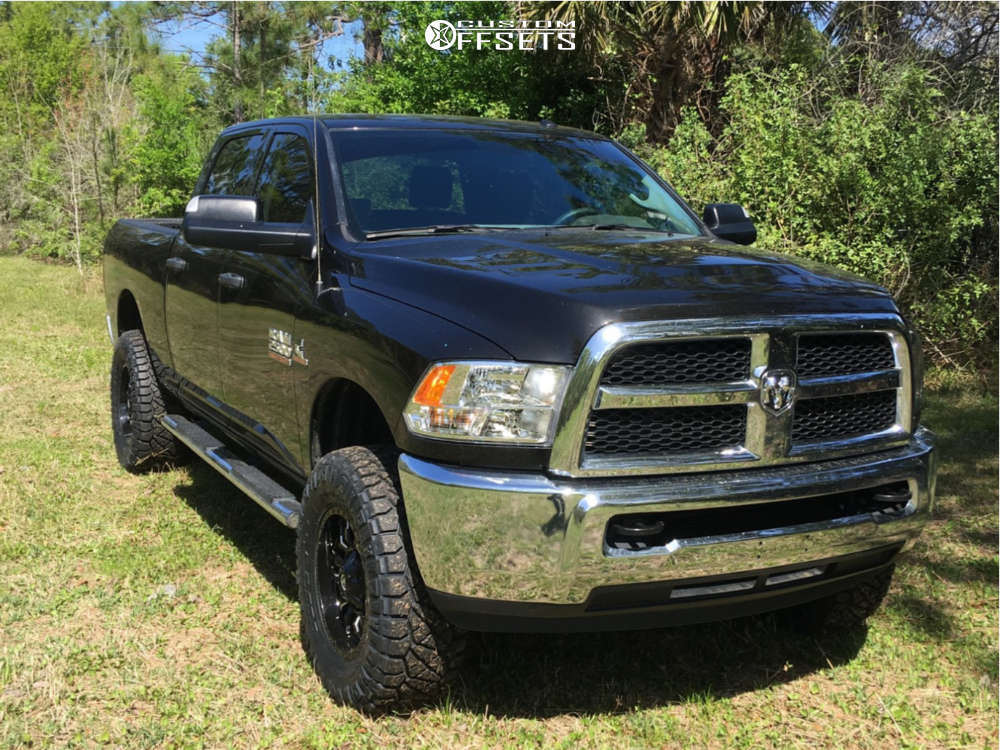 2018 Ram 2500 with 18x9 20 Fuel Sledge and 35/12.5R18 Nitto Ridge ...