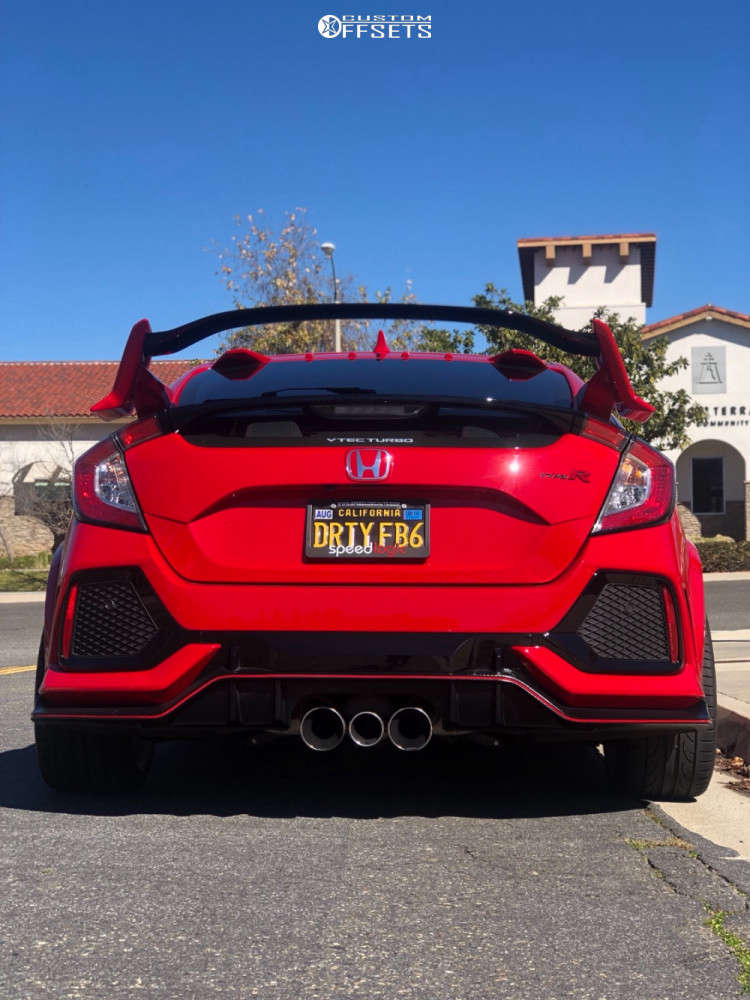 2018 Honda Civic with 18x10 25 Enkei NT03M and 265/35R18 Hankook Ventus ...