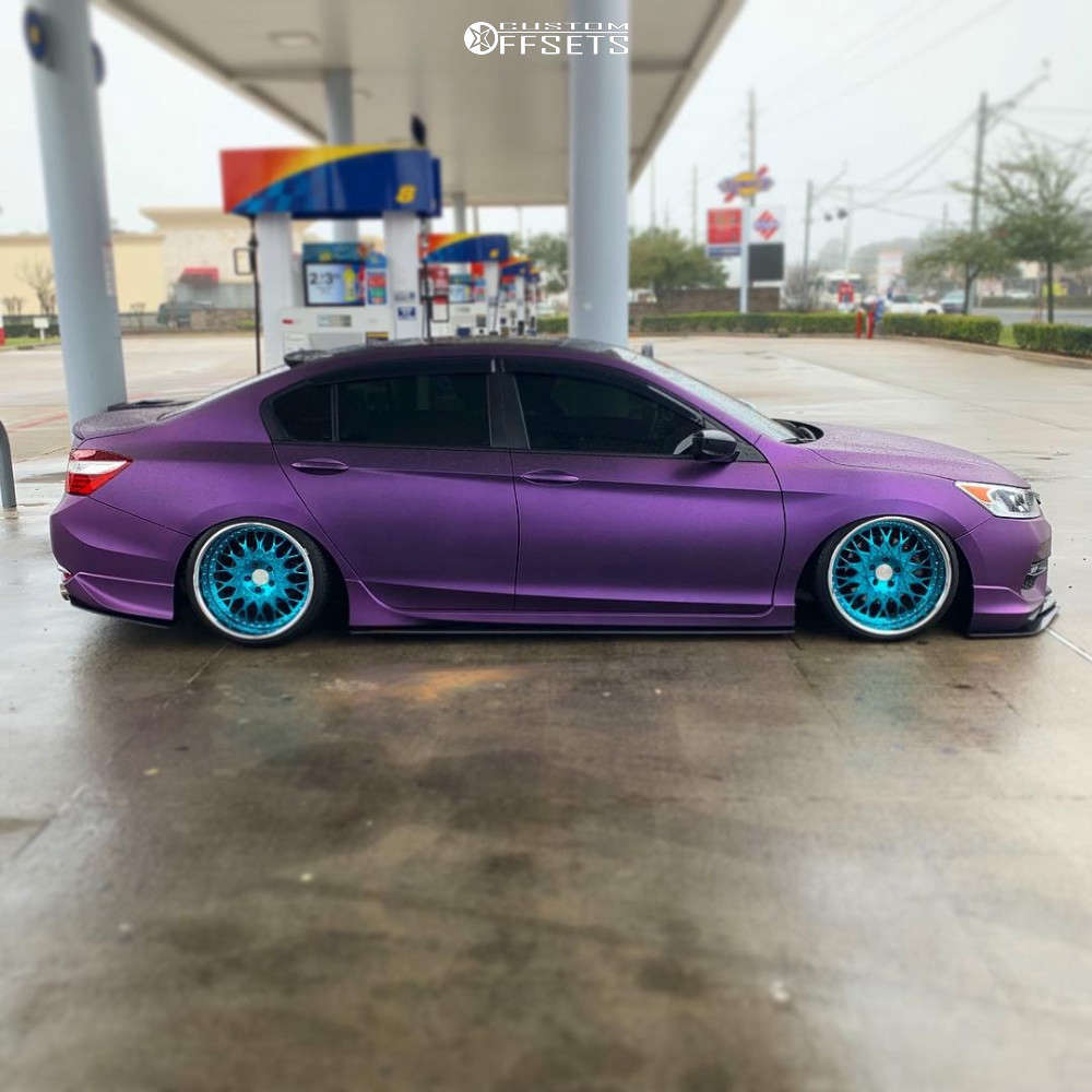 2016 Honda Accord with 19x9.5 VIP Modular VRC110 and 215/35R19 Accelera ...