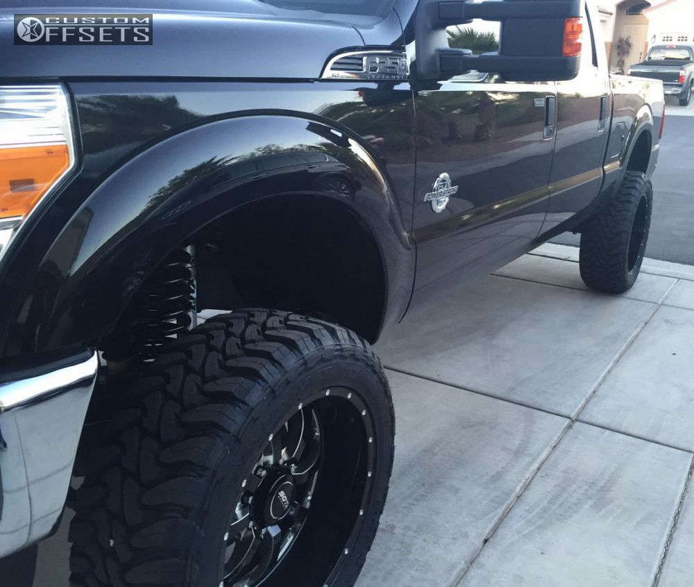 2015 Ford F-250 Super Duty with 22x10.5 -25 Sota Novakane and 35/12.5R22 Toyo Tires Open Country ...