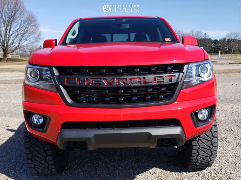 2017 Chevrolet Colorado with 17x8.5 0 Method Grid and 33/12.5R17 Nitto ...