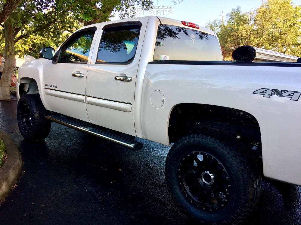 2011 Chevrolet Silverado 1500 with 20x9 -12 Method NV and 35/12.5R20 ...