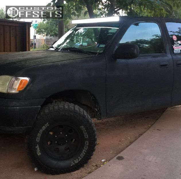 2002 Toyota Tundra with 16x8 -6 MB Wheels Razor and 33/12.5R16 Dick ...