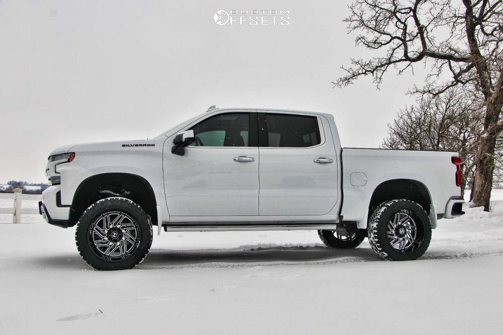 2019 Chevrolet Silverado 1500 with 22x12 -44 Hostile Jigsaw and 285 ...