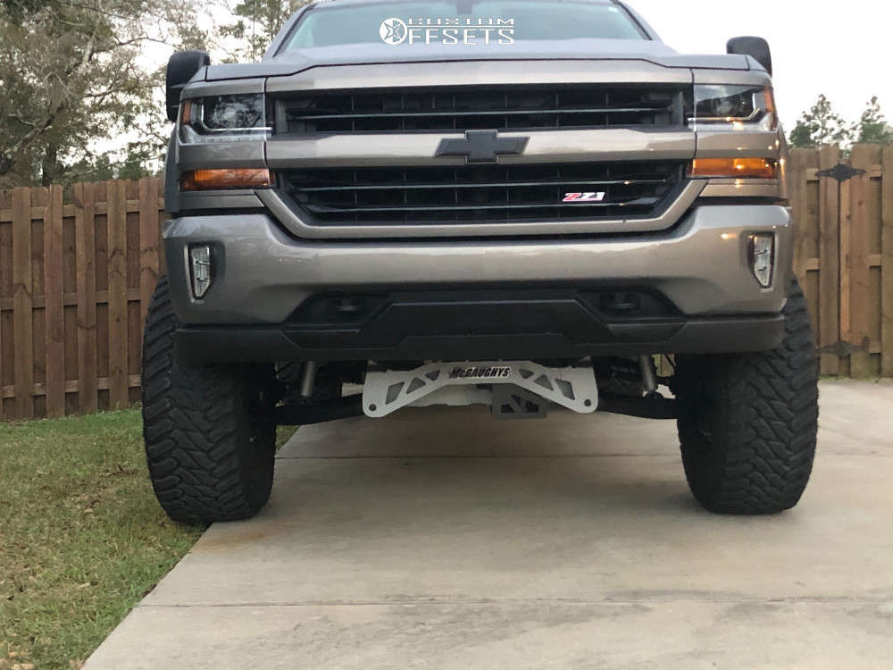 2017 Chevrolet Silverado 1500 with 20x12 -44 XD Xd825 and 37/13.5R20 ...