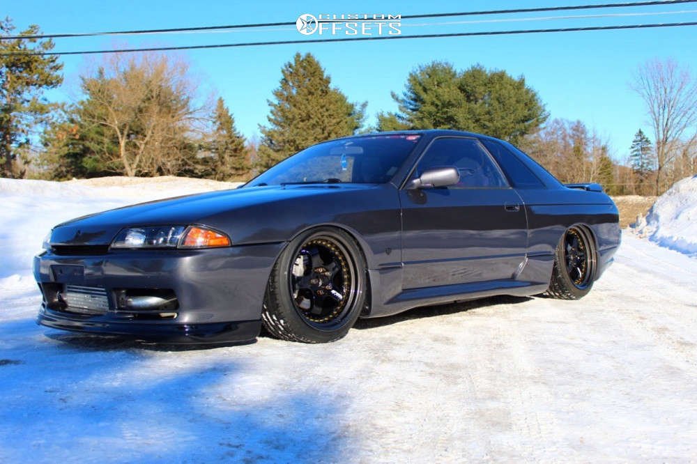 1991 Nissan Skyline R32 with 18x9.5 24 Work Meister M1 3p and 225/40R18 ...