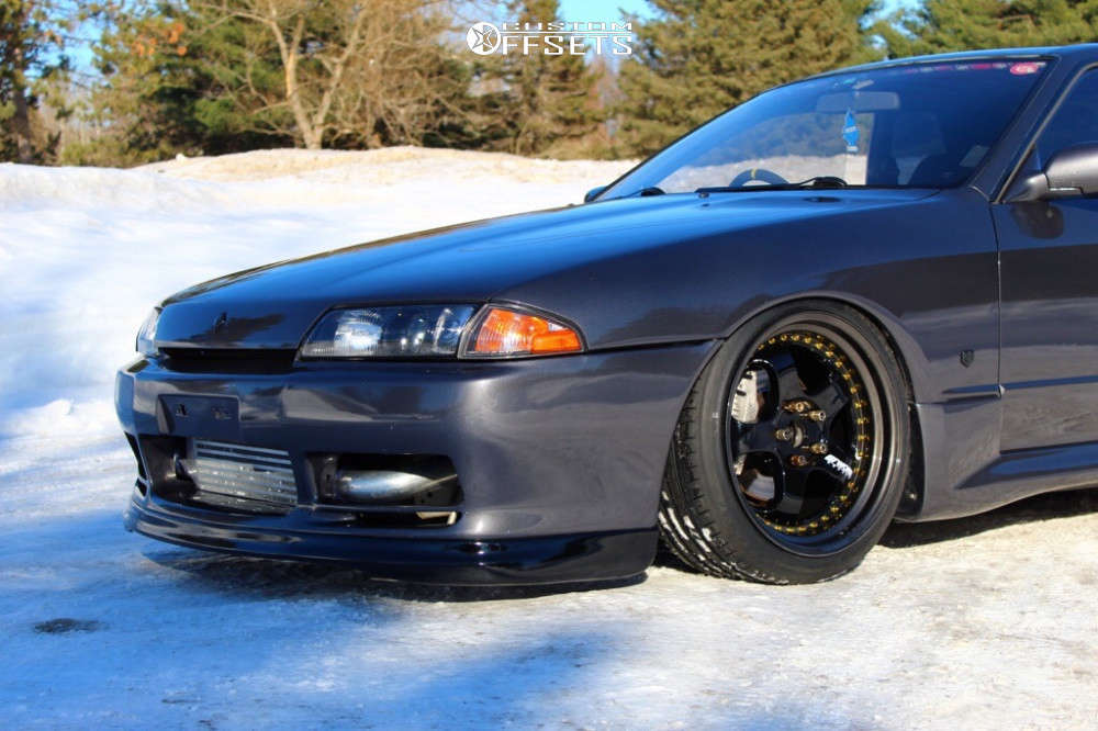 1991 Nissan Skyline R32 with 18x9.5 24 Work Meister M1 3p and 225/40R18 ...