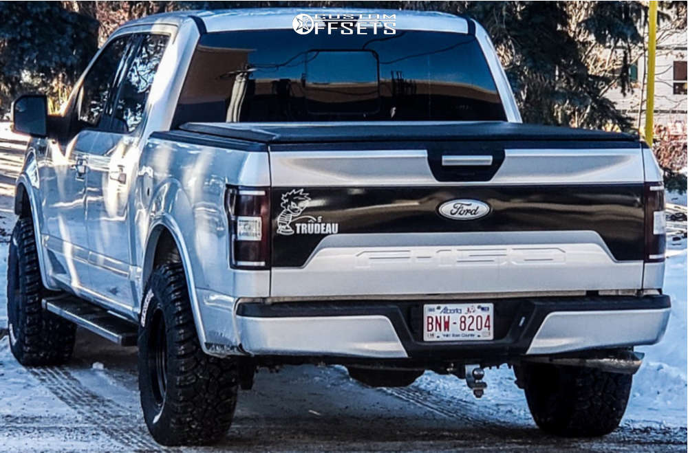 2018 Ford F-150 with 17x9 -12 Fuel Shok and 33/12.5R17 General Grabber ...