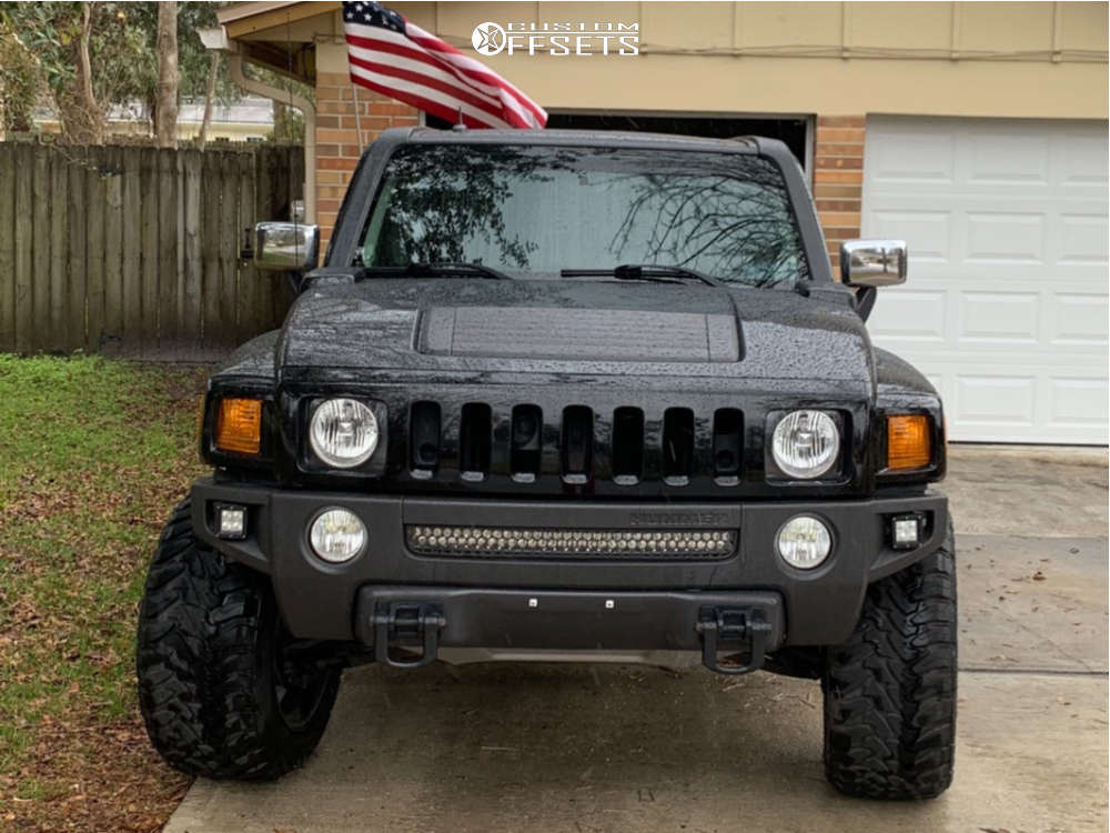 2007 HUMMER H3 with 20x12 -44 Hostile Knuckles and 33/12.5R20 Toyo ...