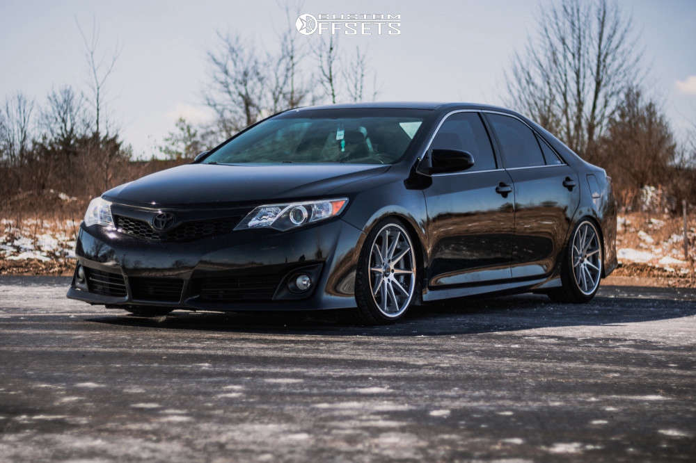 2013 Toyota Camry with 19x8.5 35 Rohana Rc10 and 235/35R19 Kumho Solus ...