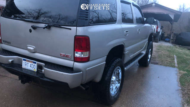 2005 GMC Yukon with 20x9 18 Gear Off-Road Big Block and 35/12.5R20 ...