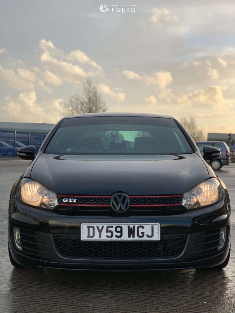 2009 Volkswagen GTI with 17x7.5 51 Volkswagen Monza and 225/40R17 ...