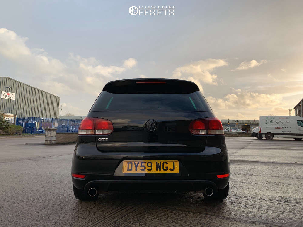 2009 Volkswagen GTI with 17x7.5 51 Volkswagen Monza and 225/40R17 ...